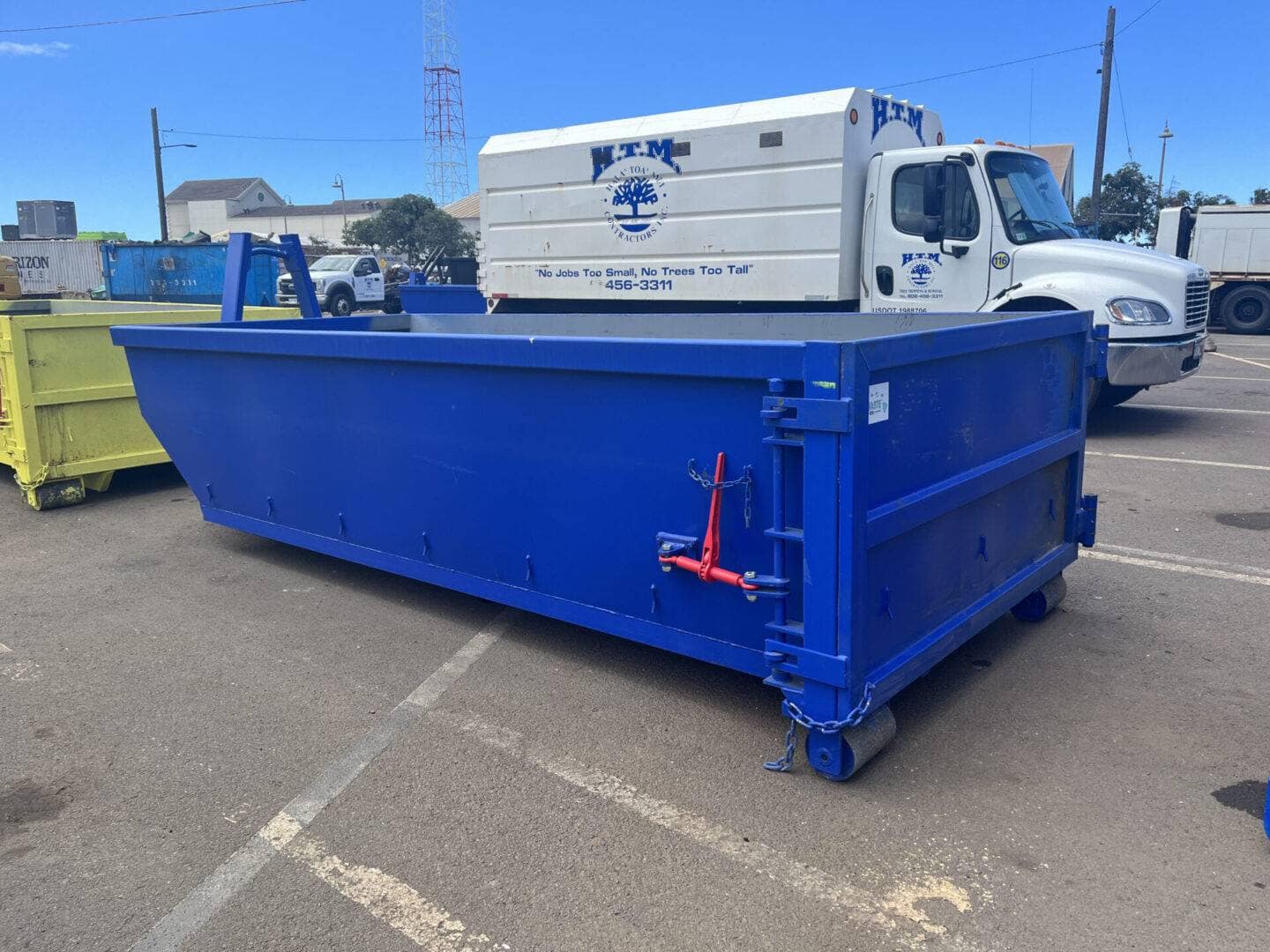 Hawaii Hooklift Truck, Dumpster & Waste Container Supplier