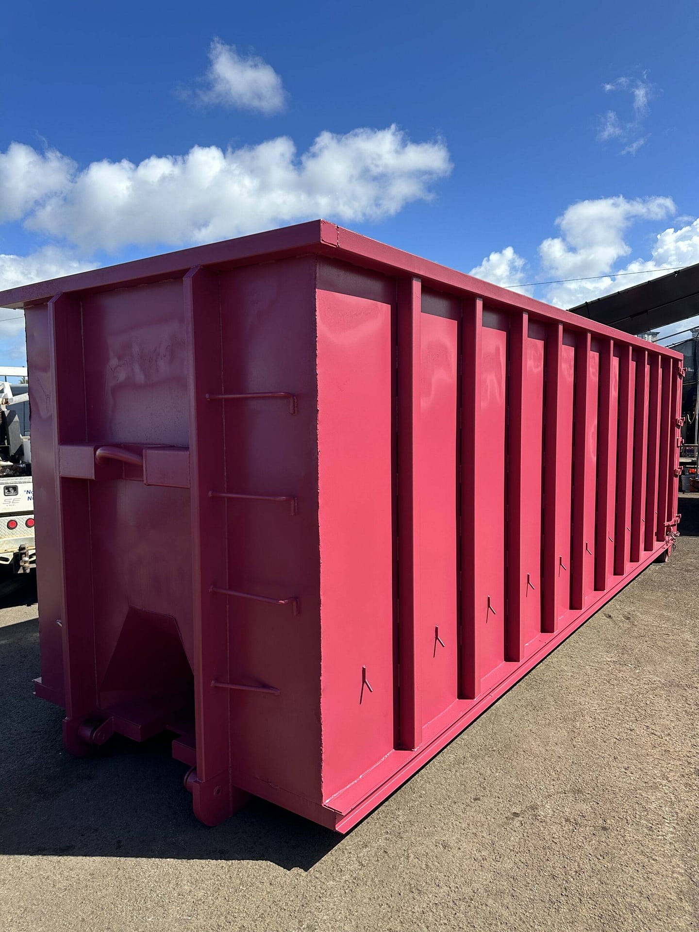 Hawaii Hooklift Truck, Dumpster & Waste Container Supplier