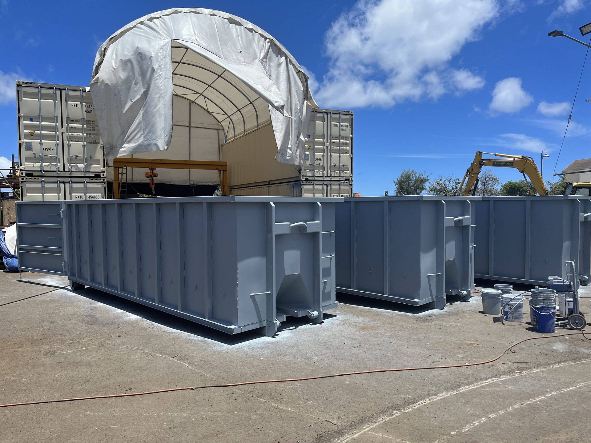 Hawaii Hooklift Truck, Dumpster & Waste Container Supplier