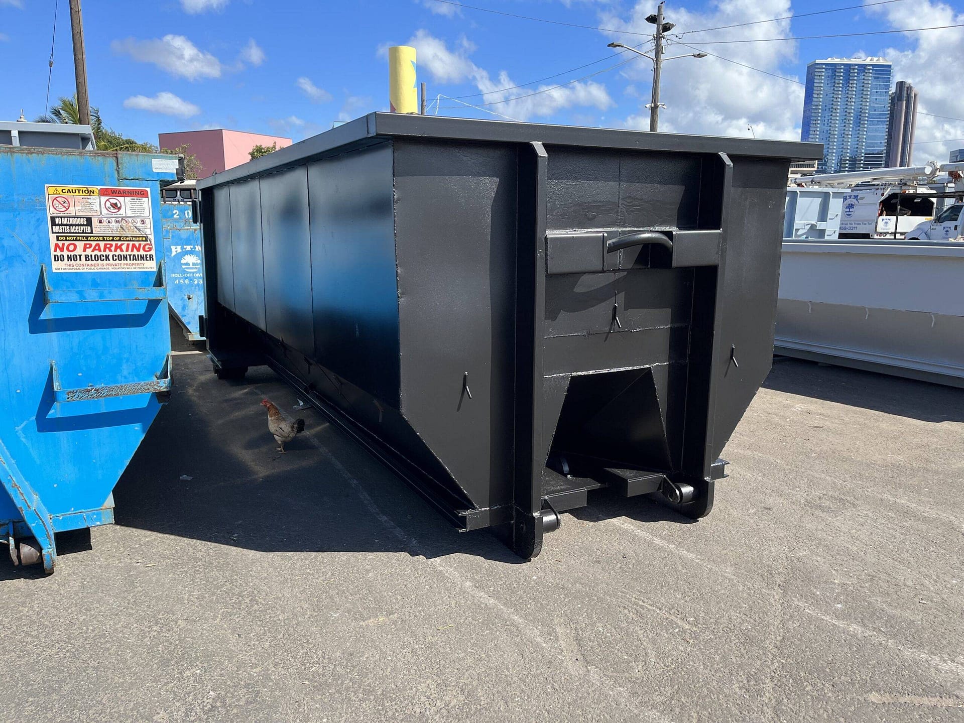 Hawaii Hooklift Truck, Dumpster & Waste Container Supplier
